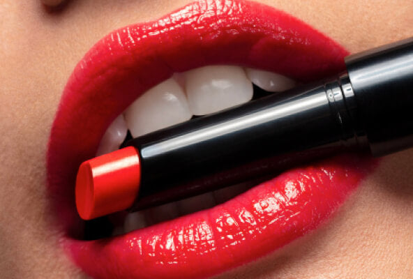 Lip Makeup: Lipstick, Lip Gloss, and Pencils - Deck of Scarlet